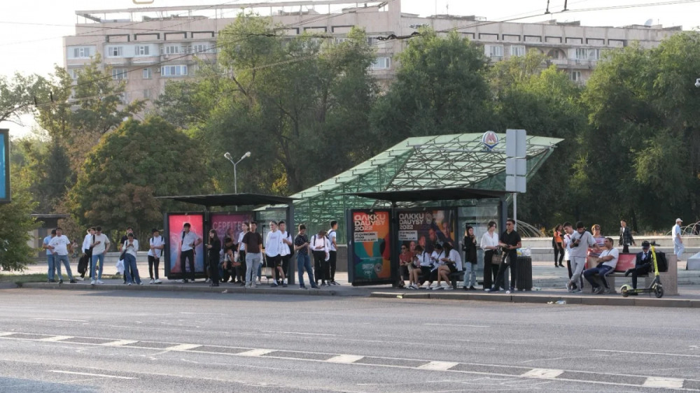 Алматыда екі жыл ішінде барлық аялдама кешендері жаңарады: 03 сәуір ...